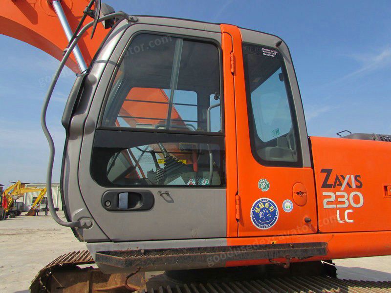 Hitachi ZX230_Hitachi_Excavators_Zhongzhi Construction Machinery