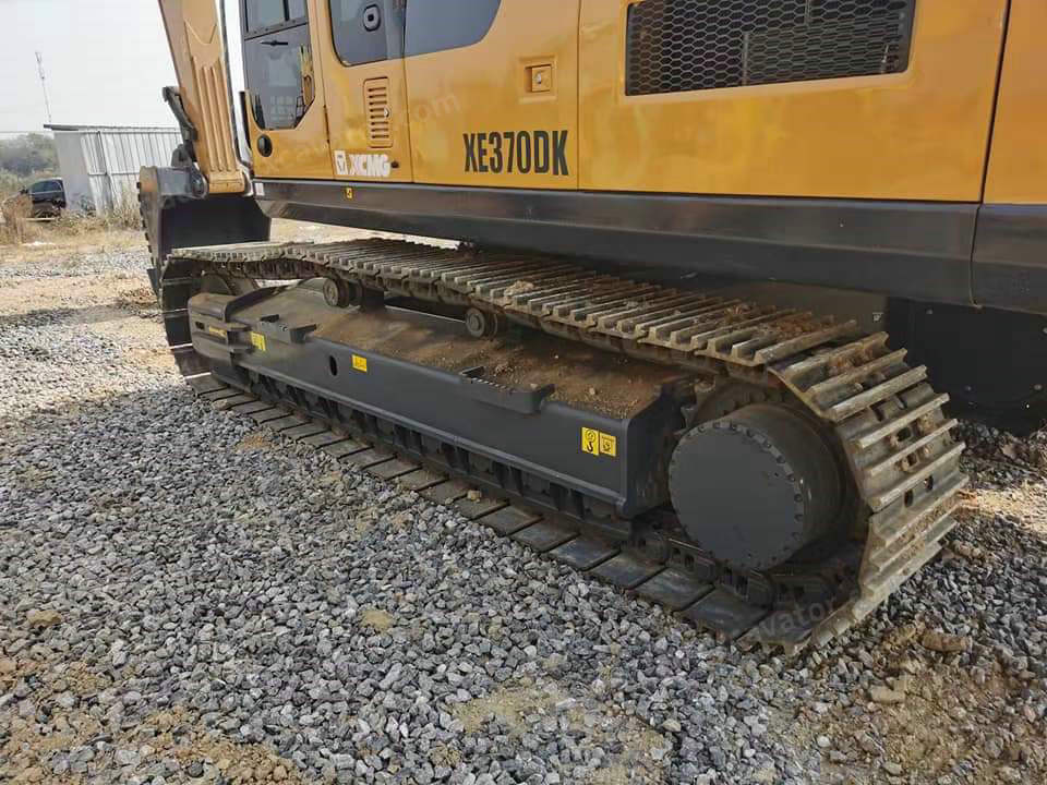 XCMG 370D_XuGong_Excavators_Zhongzhi Construction Machinery